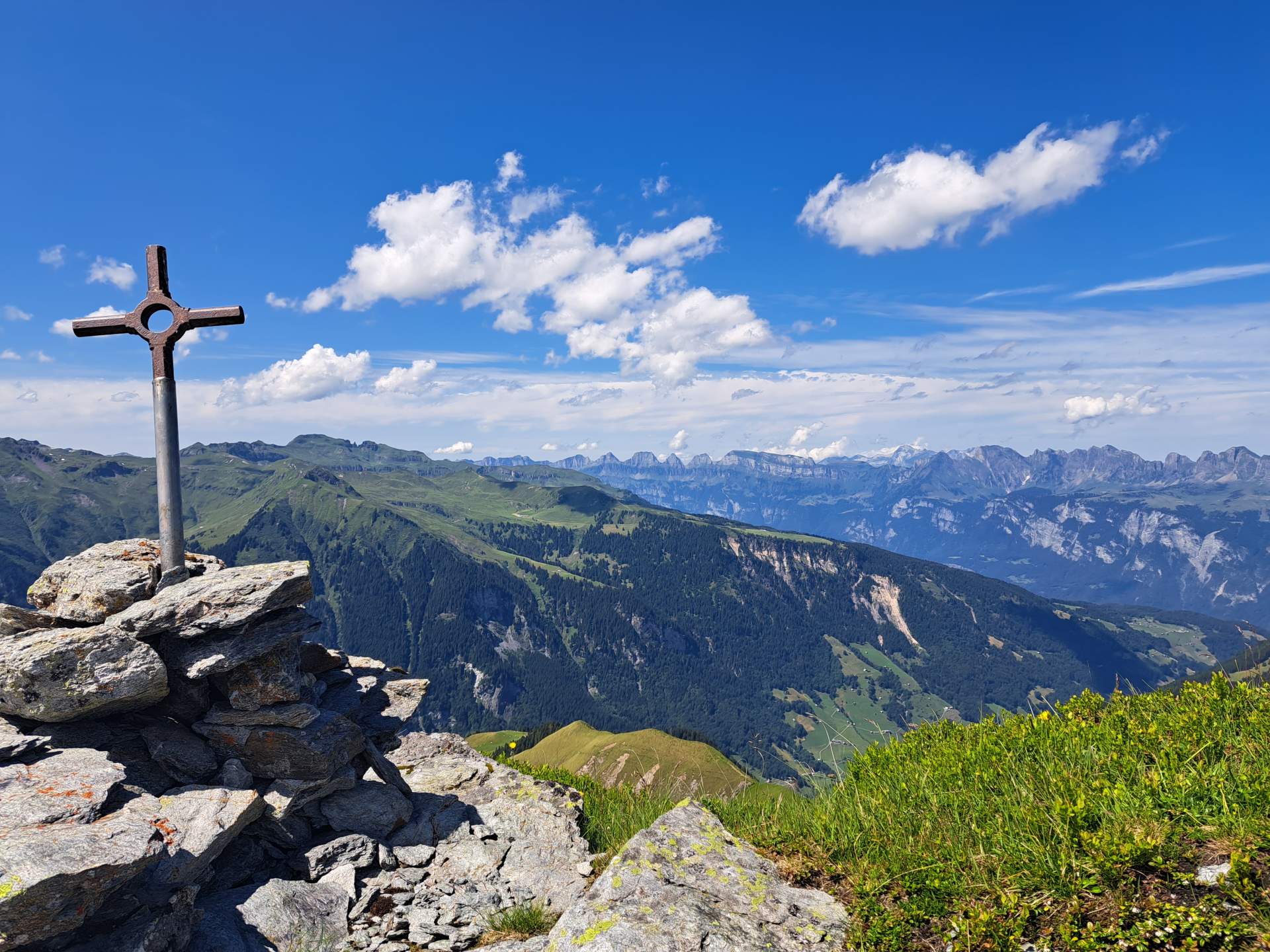 MeteoNews: Hochsommer gekommen, um zu bleiben (11. August 2023)